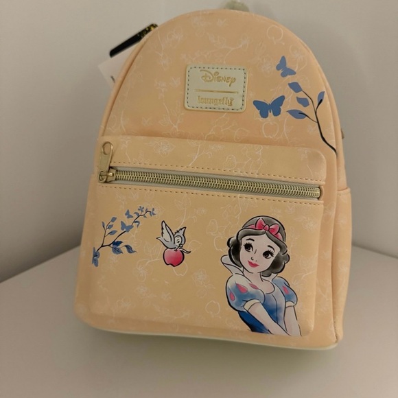 Loungefly | Bags | Loungefly Disney Princess Snow White Bag And Card ...